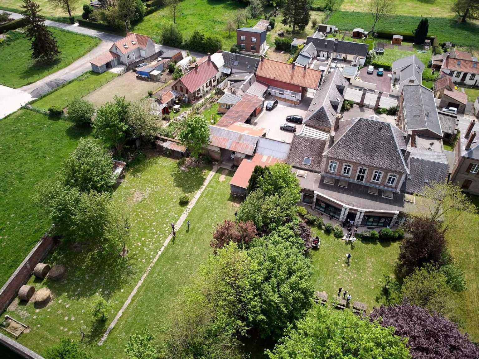 Nos locaux et locations - MFR Beauquesne